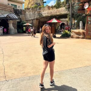 Nadia Foxx Bio, Age, Career, Net Worth, Height, Education,